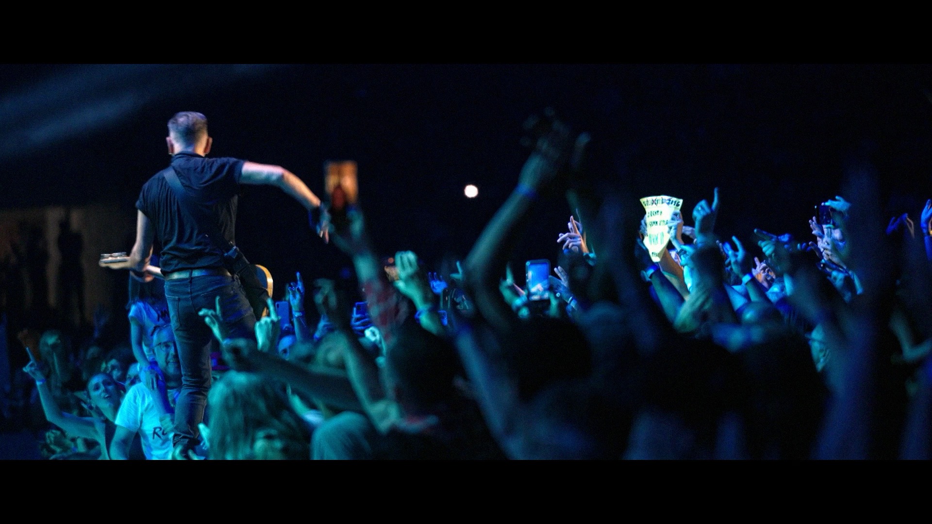 What to Expect from a VIP Concert Package - Circuit Hospitality